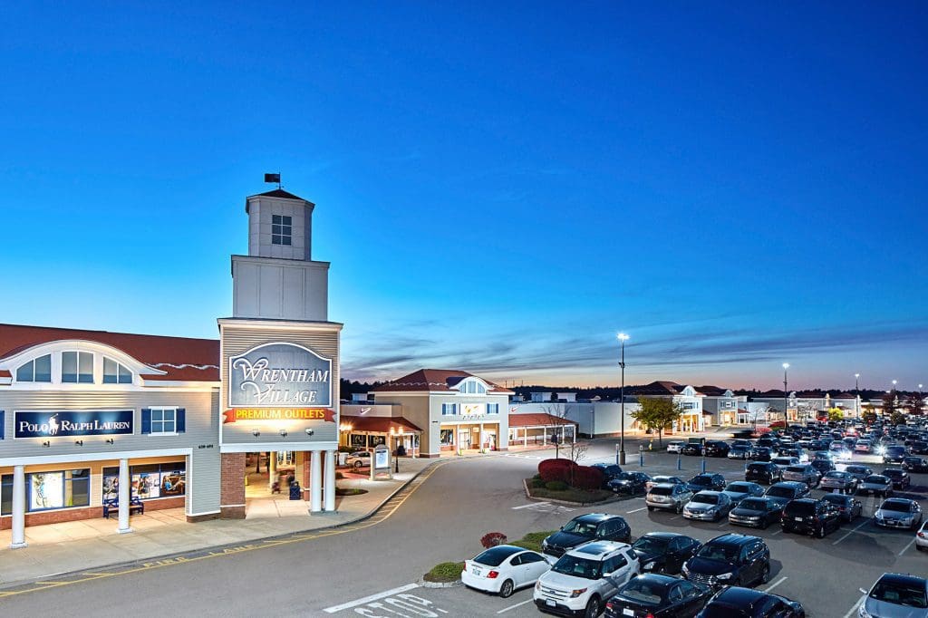 Shop At The Wrentham Village Outlets | View Hours & Store Map